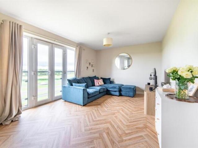 2 bedroom flat for sale in Elmwood Park Court, NE13