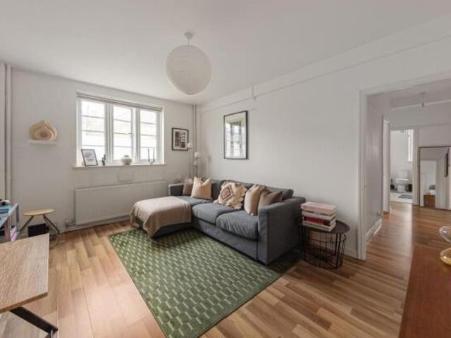 2 bedroom flat for sale in Elmers End Road, Sherborne Court Elmers End Road, SE20