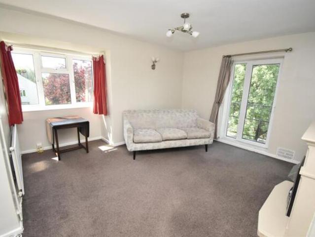 2 bedroom flat for sale in Elmhurst Estate, Batheaston, Bath, BA1