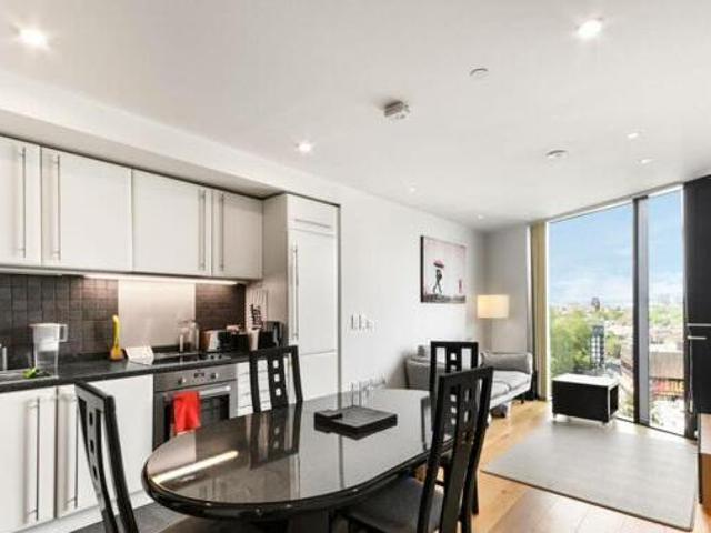 2 Bedroom Flat For Sale In Elephant And Castle, London