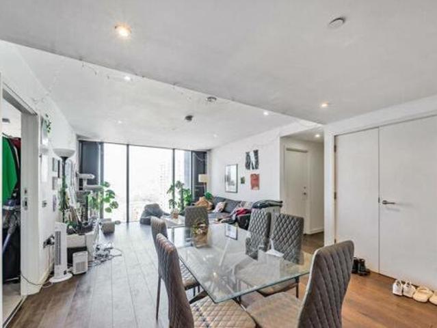 2 Bedroom Flat For Sale In Elephant And Castle, London