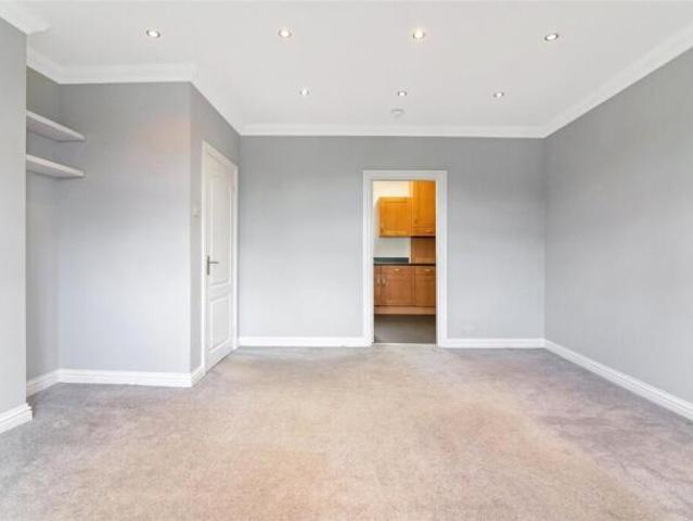 2 bedroom flat for sale in Emerson Road, Bishopbriggs, Glasgow, East Dunbartonshire, G64