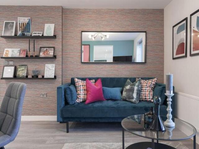 2 bedroom flat for sale in Encombe Street, Plymstock, Plymouth, Devon, PL9 7GH, PL9