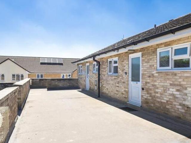 2 Bedroom Flat For Sale In England