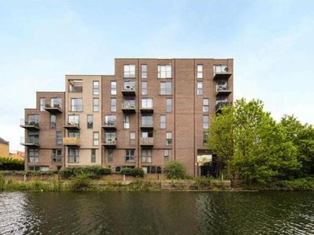 2 Bedroom Flat For Sale In Essian Street, London