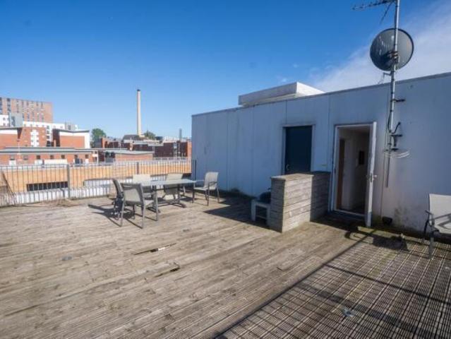 2 bedroom flat for sale in Epworth Street, Liverpool, L6