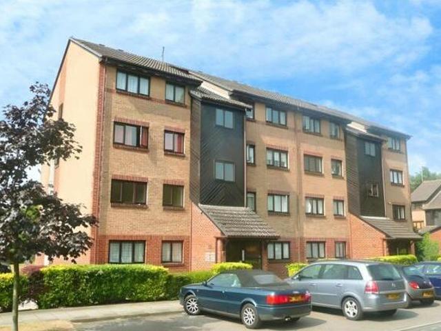 2 Bedroom Flat For Sale In Erith