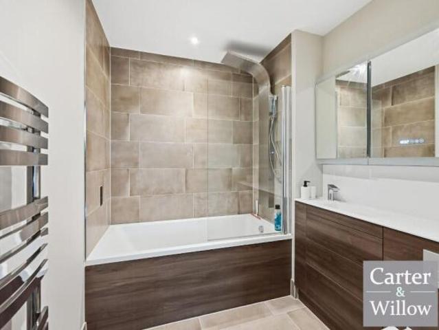 2 bedroom flat for sale in Erken Plaza, Abbey Road, Barking, IG11