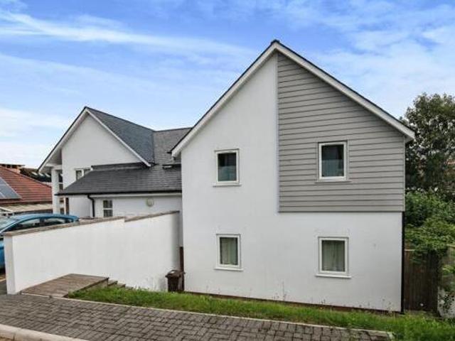 2 Bedroom Flat For Sale In Exeter, Devon