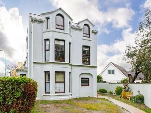 2 Bedroom Flat For Sale In Fairfield Avenue