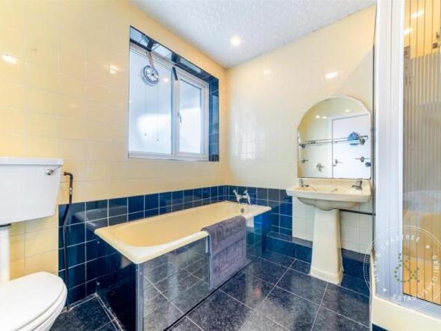 2 bedroom flat for sale in Fairlawn Court, The Avenue, Llandaff, Cardiff, CF5