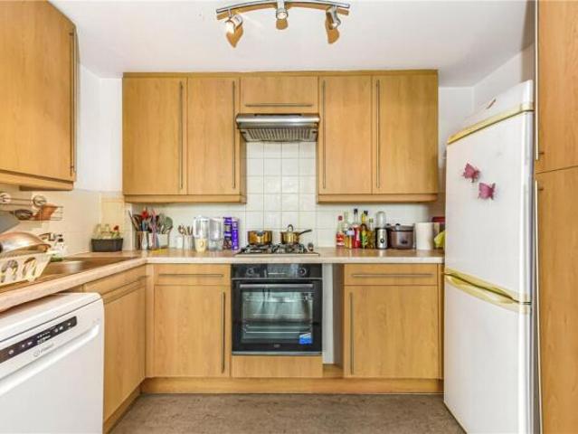 2 bedroom flat for sale in Fairlead House, Cassilis Road, London, E14