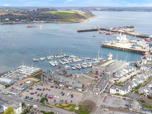2 Bedroom Flat For Sale In Falmouth, Cornwall
