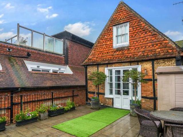 2 Bedroom Flat For Sale In Farnham