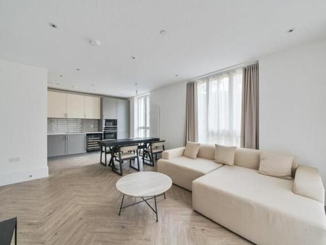 2 bedroom flat for sale in Fellowes Rise, Winchester, Hampshire, SO22