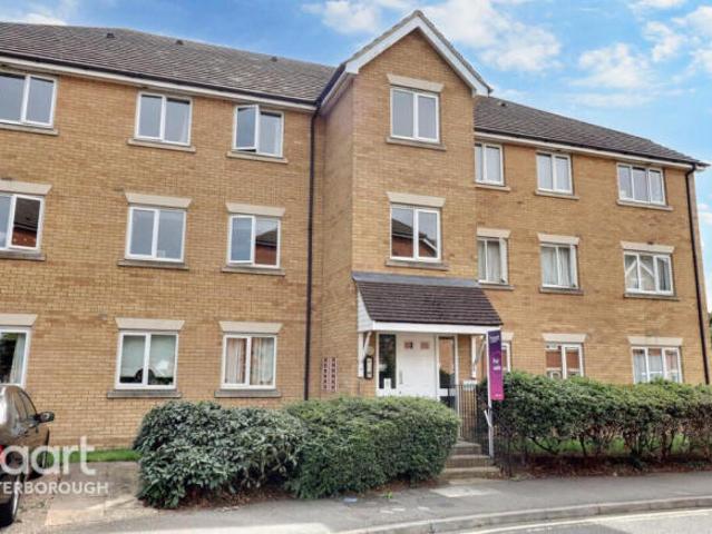 2 bedroom flat for sale in Fellowes Road, Peterborough, PE2