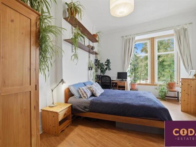 2 bedroom flat for sale in Fergus Drive, Glasgow, G20