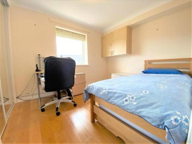 2 bedroom flat for sale in Ferry Meadows Close, Broughton, MK10