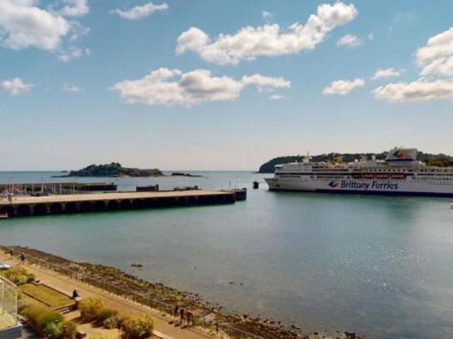 2 bedroom flat for sale in Fin Street, Plymouth, PL1