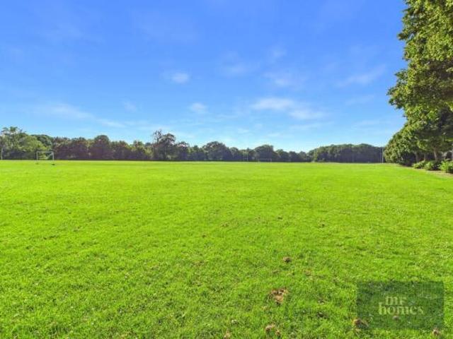 2 bedroom flat for sale in Finnimore Court, Llandaff North, Cardiff, CF14