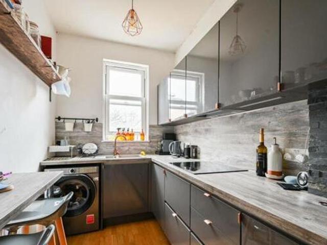 2 Bedroom Flat For Sale In Finsbury Park, London