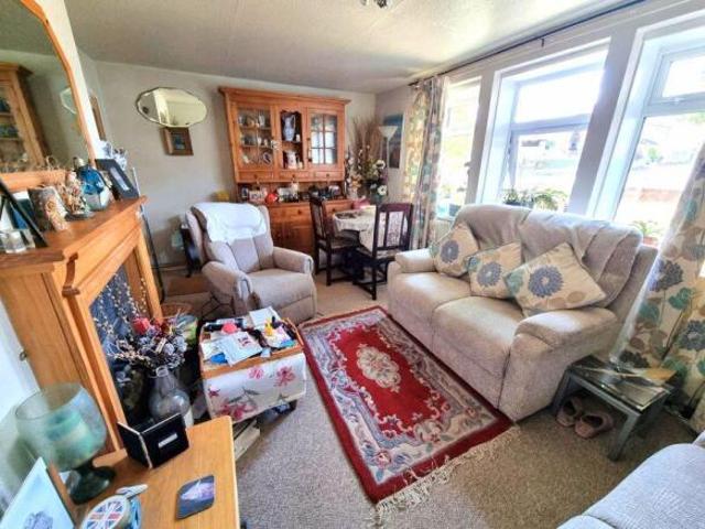 2 bedroom flat for sale in Fishguard Road, Cardiff, CF14