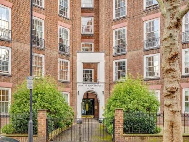 2 Bedroom Flat For Sale In Fitzjames Avenue, London