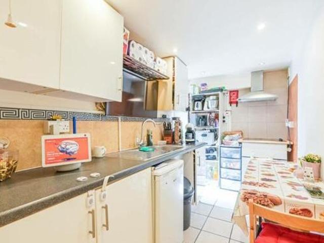 2 Bedroom Flat For Sale In Forest Gate, London