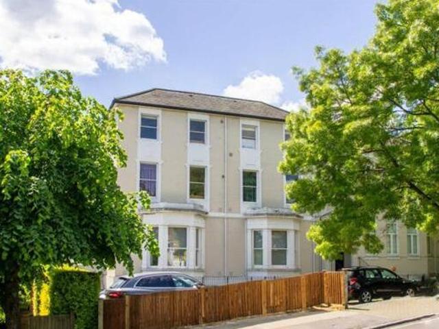 2 Bedroom Flat For Sale In Forest Hill, London