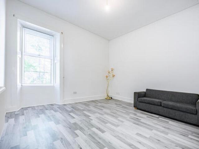 3 bedroom flat for sale in Flat 0/1, 2 Leven Street, Pollokshields, Glasgow, G41