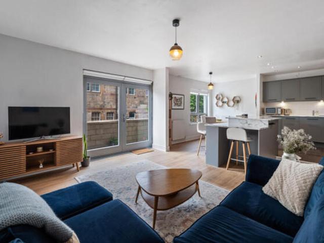 2 bedroom flat for sale in Flat 0/2, 9 Prospecthill Grove, Mount Florida, G42 9LG, G42