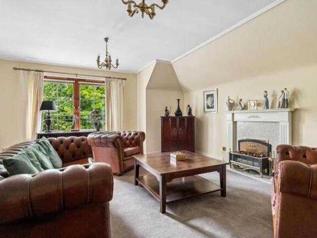 2 bedroom flat for sale in Flat 12, 2 West Chapleton Avenue, Bearsden, G61