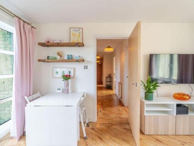 2 bedroom flat for sale in Flat 3, 8, Meggetland View, Craiglockhart, Edinburgh, EH14 1XT, EH14