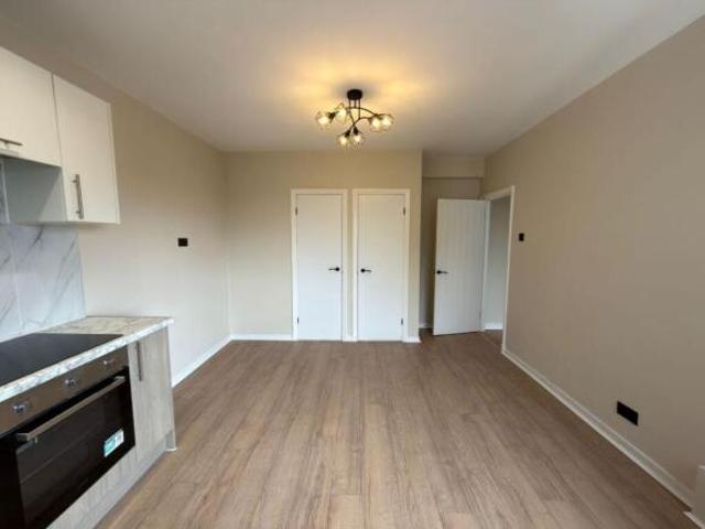 2 bedroom flat for sale in Flat 49 Forest Croft, Taymount Rise, Forest Hill, London, SE23 3UN, SE23
