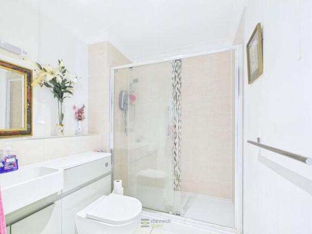 2 bedroom flat for sale in Flat 55 Lombard Court, Lombard Street PO1 2HU, PO1