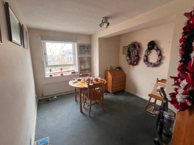 2 bedroom flat for sale in Flat 6 Park View Court, 90 Chinbrook Road, Grove Park, London, SE12 9TF, SE12