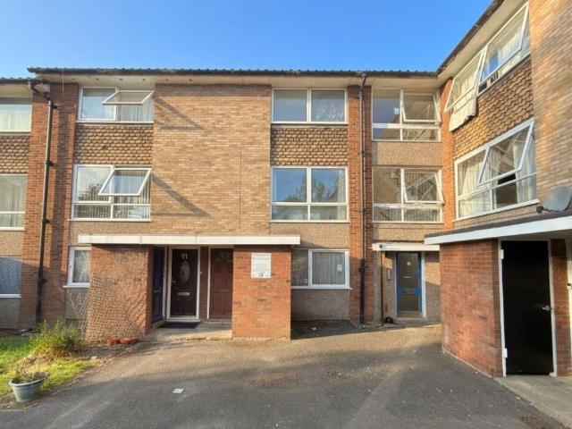 2 bedroom flat for sale in Flat 7 Cheriton Court, Selhurst Road, Selhurst, London, SE25 6LW, SE25