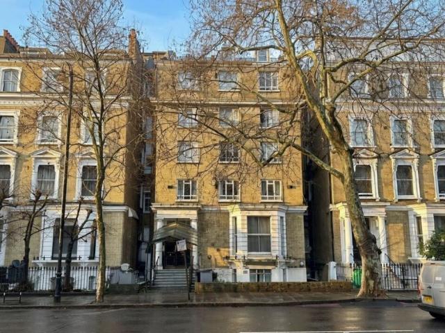 2 bedroom flat for sale in Flat 8 Fraser House, 190 Cromwell Road, Earls Court, London, SW5 0SL, SW5
