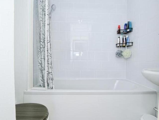 2 bedroom flat for sale in Flamborough Close, Woodston, Peterborough, PE2