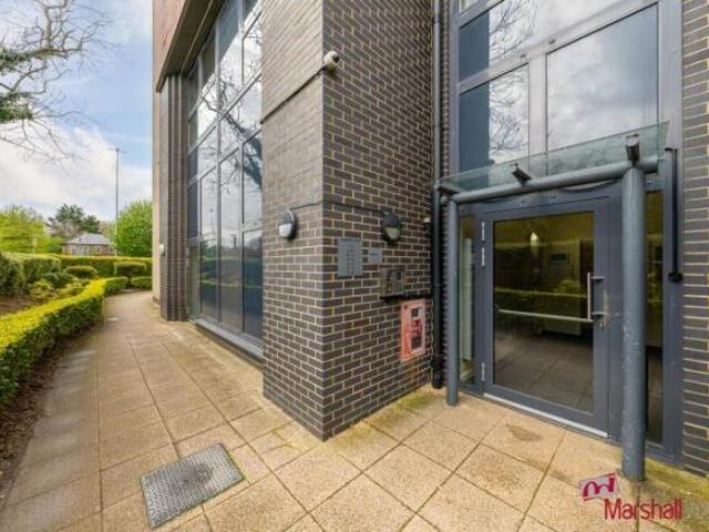 2 bedroom flat for sale in Flanders Court, St Albans Road, Watford, Hertfordshire, WD17
