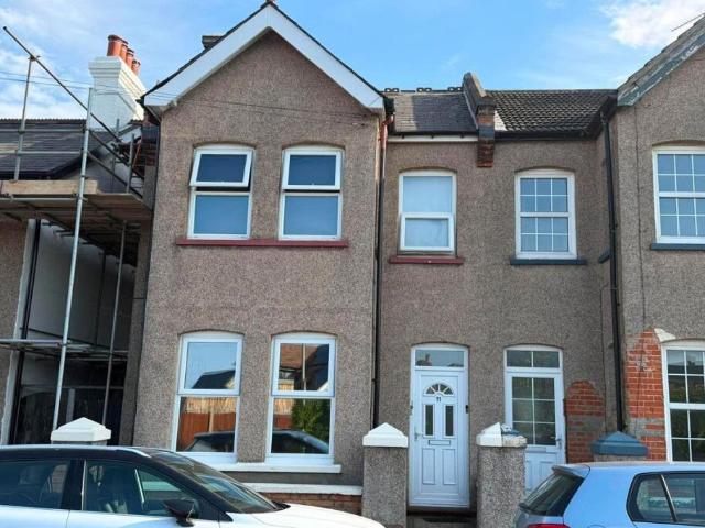 2 bedroom flat for sale in Fleetwood Avenue, Herne Bay, CT6