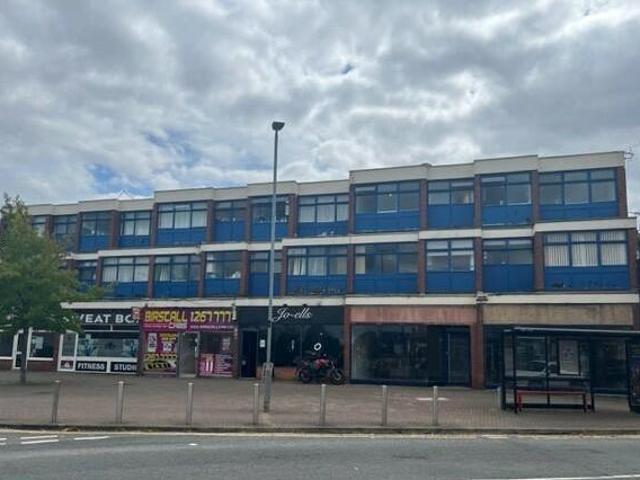 2 Bedroom Flat For Sale In Front Street, Birstall