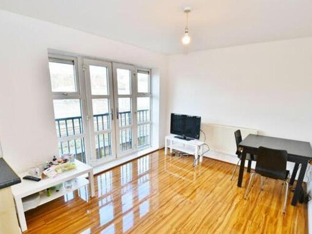 2 Bedroom Flat For Sale In Francis Avenue, Eccles