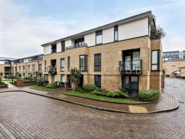 2 bedroom flat for sale in Freeman House, George Mathers Road, SE11