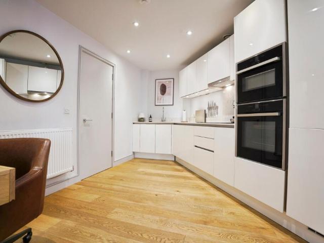 2 bedroom flat for sale in French Yard, BRISTOL, Avon, BS1