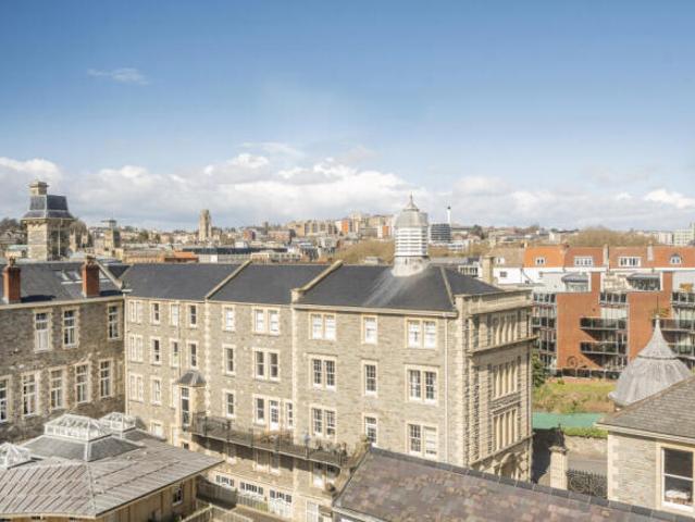 2 bedroom flat for sale in French Yard, Bristol, BS1