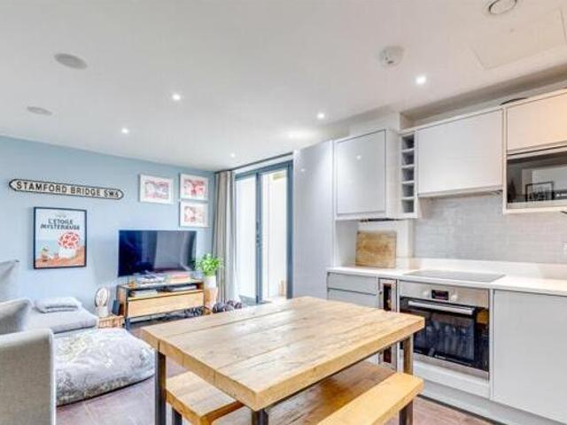 2 Bedroom Flat For Sale In Fulham