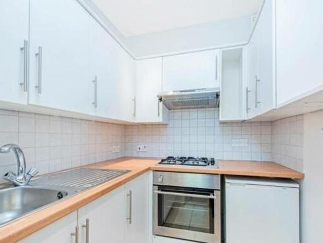 2 Bedroom Flat For Sale In Fulham, London