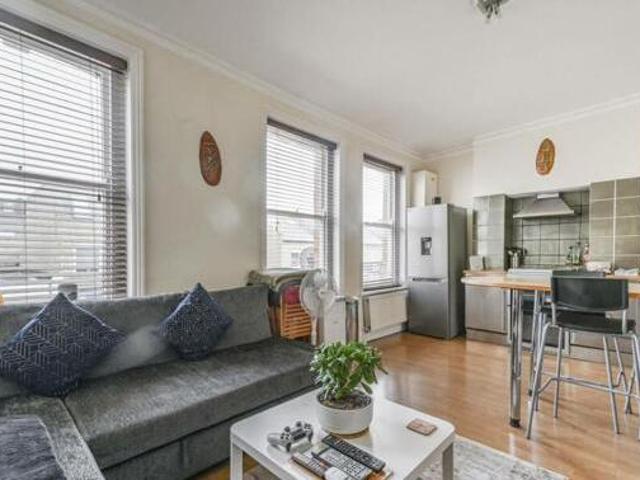 2 Bedroom Flat For Sale In Fulham, London