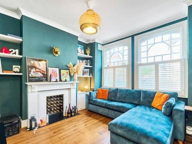 2 Bedroom Flat For Sale In Fulham, London